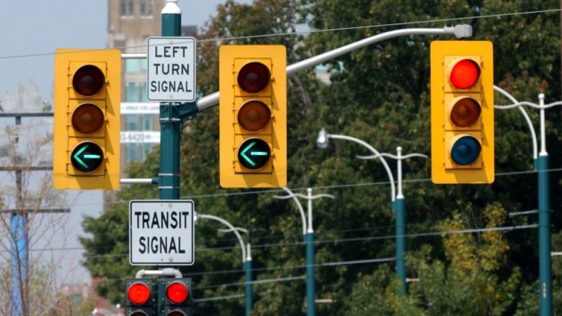 [ATS] Question about American traffic lights: I want to turn right here ...