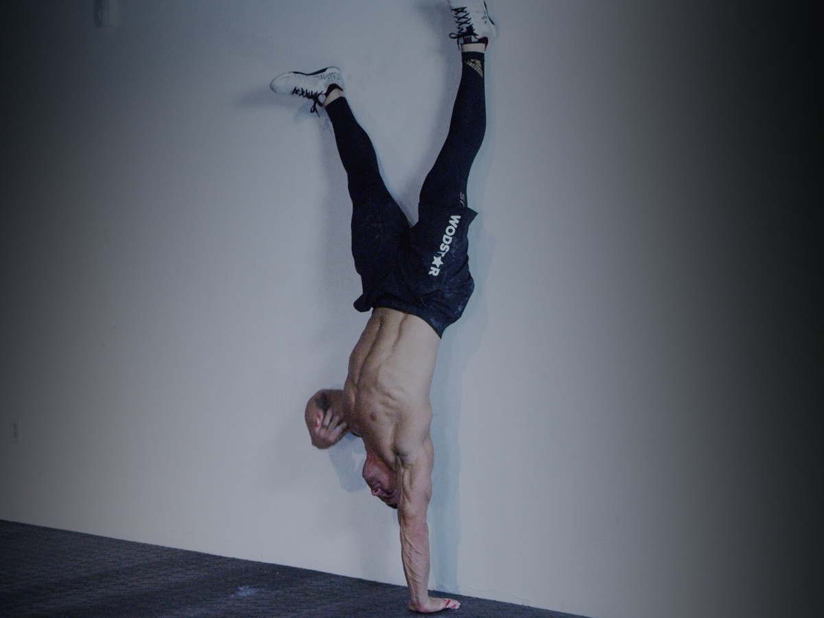 Shoulder Taps - WODStar