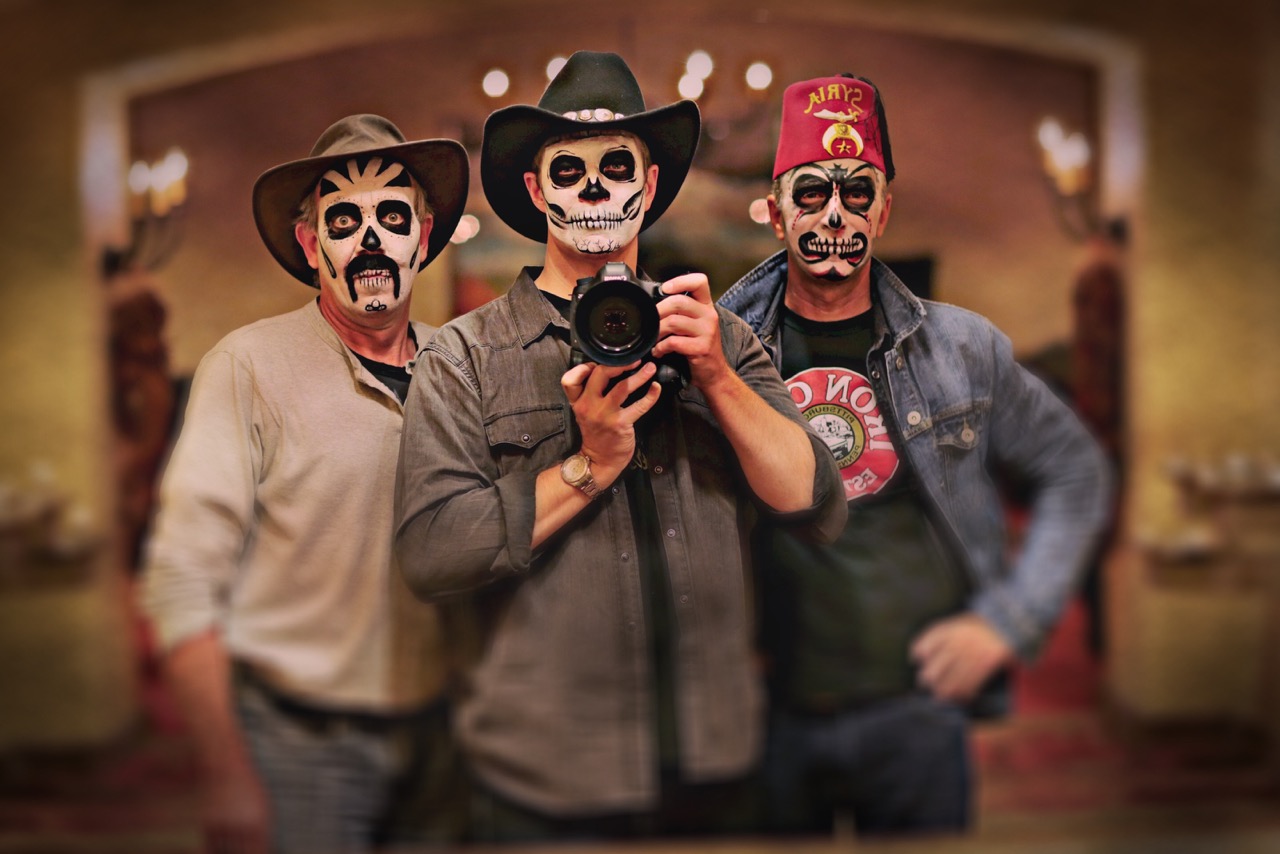 Unpublished: Tom Cwenar: Dia de los Muertos | Wonderful Machine