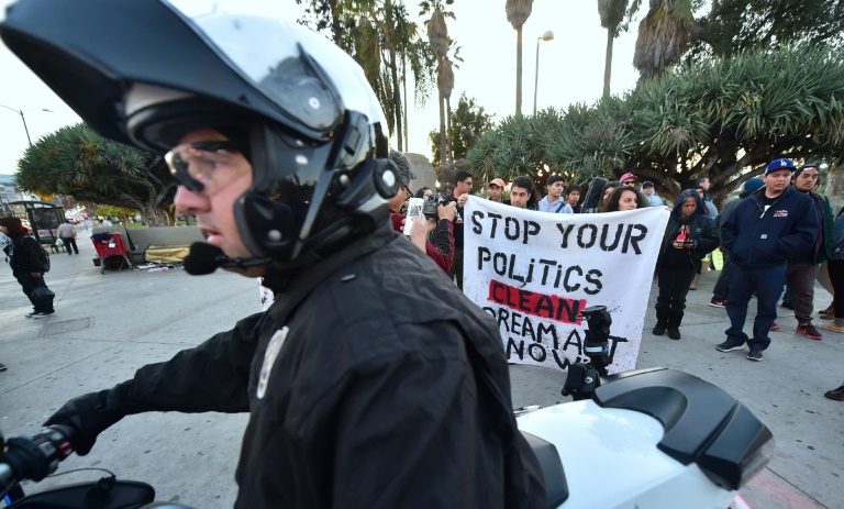 Uncertain future for 'Dreamer' immigrants as deadline passes - National ...