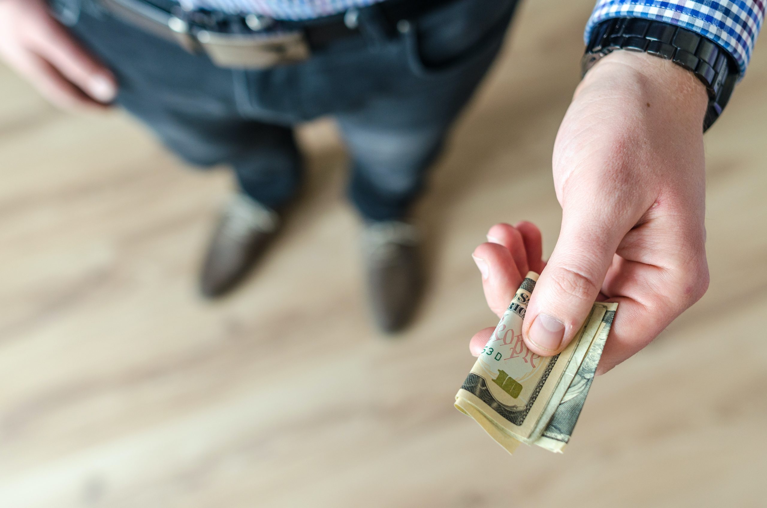 Rich Dad, Poor Dad: 6 Lessons for Financial Success - Shortform Books
