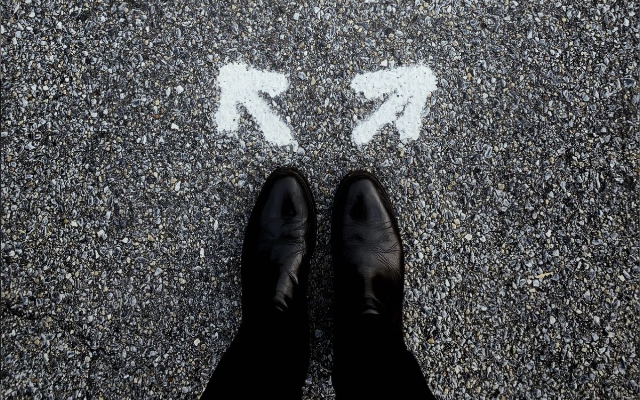 Intuitive vs. Deliberate Decision-Making - Shortform Books