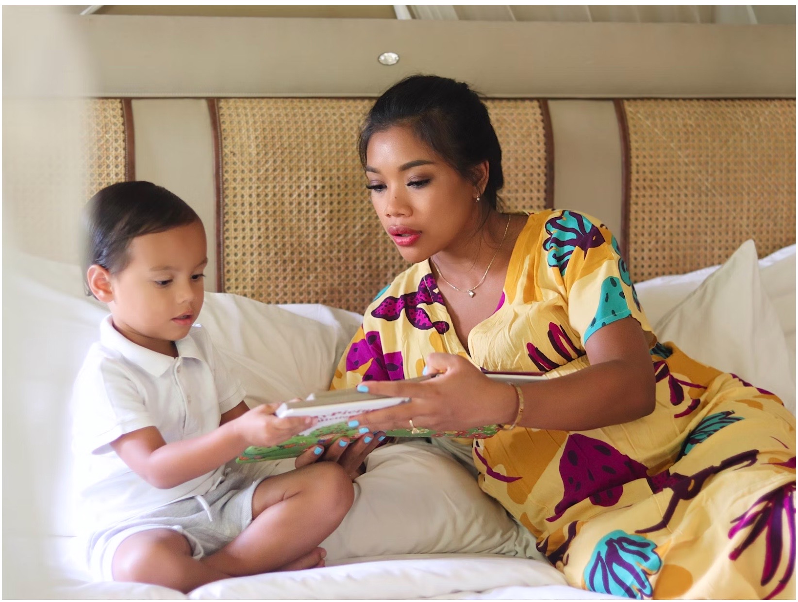 6 Benefits of Reading to Your Children: The Power of Story Time ...