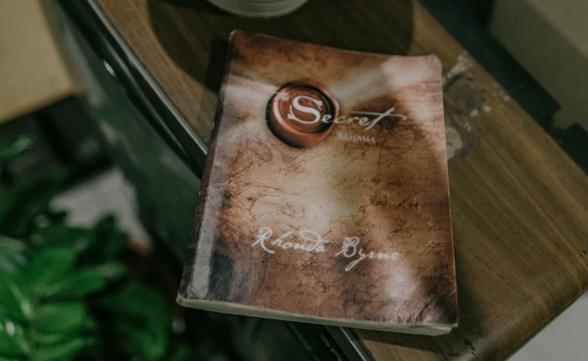 The Secret: Book Club and Reflection Questions - Shortform Books