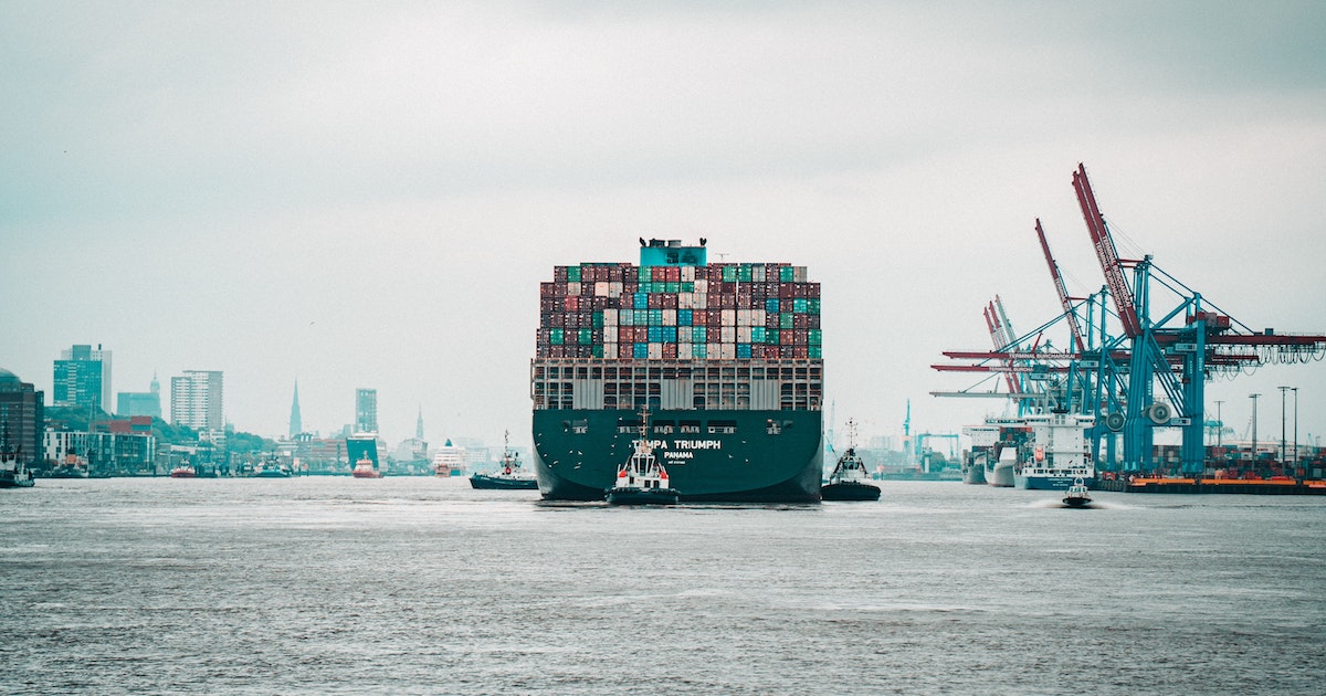 The Globalization of Supply Chains: Who Benefits? - Shortform Books