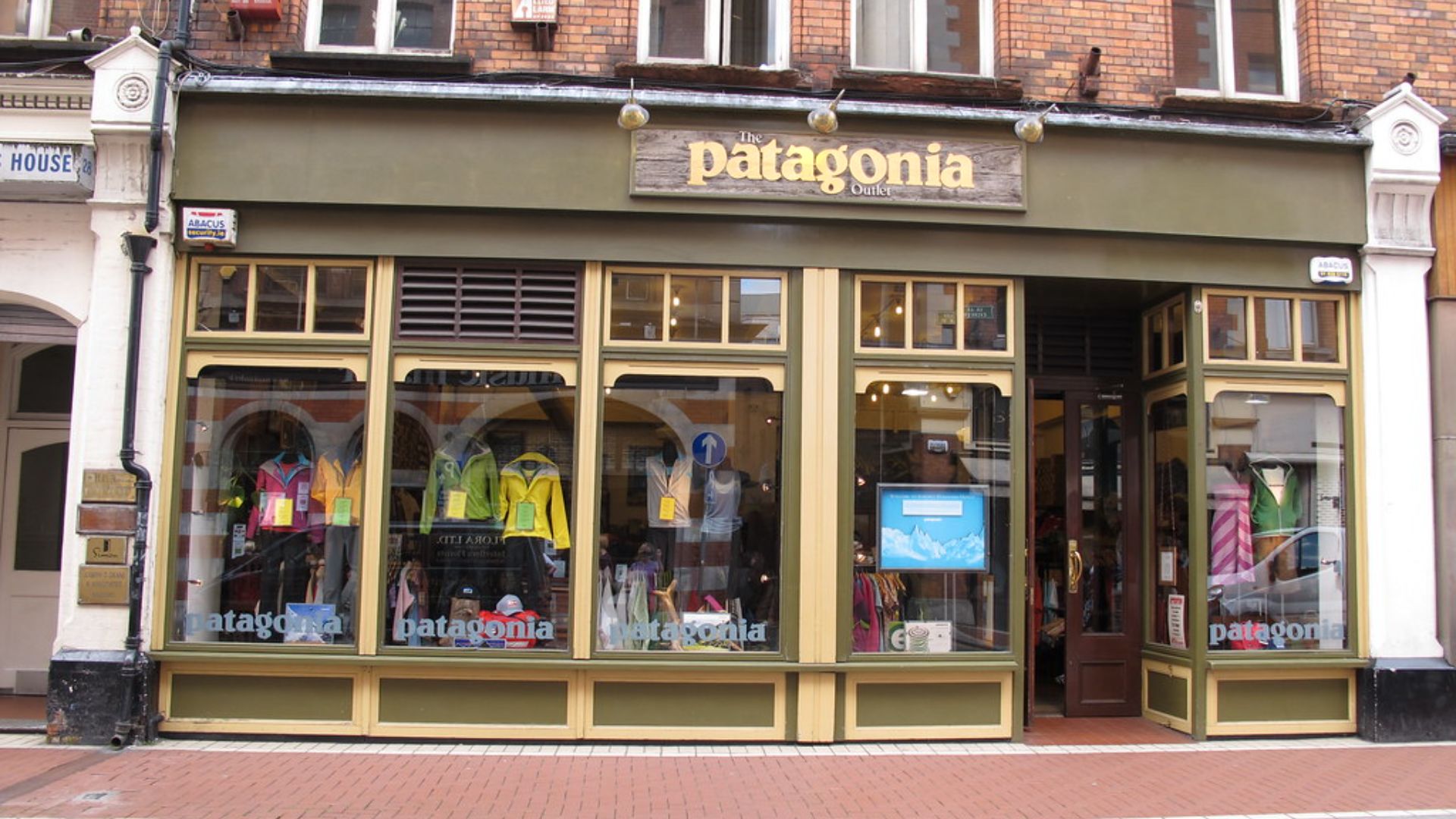 Patagonia: Innovation Saved the Outdoor Apparel Company - Shortform Books