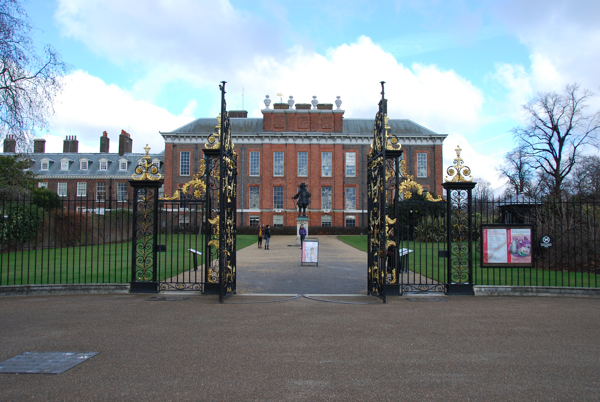 Ken Wharfe's Exclusive Insights Into Princess Diana's Life - Shortform ...