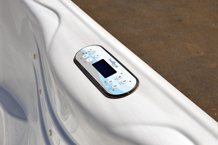 2009 Bullfrog 552 SS - Georgia Spa Company