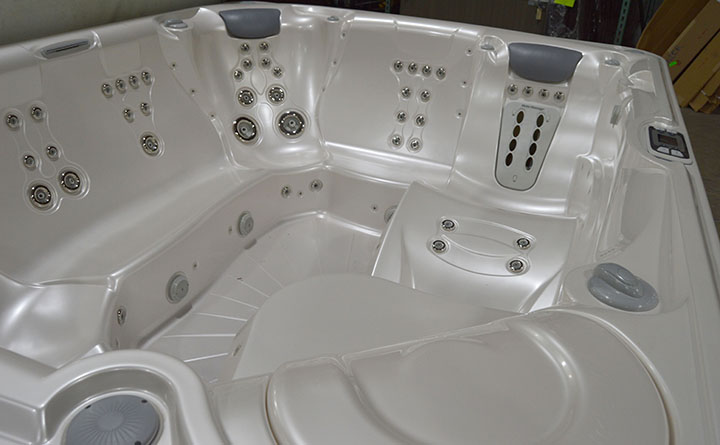 2017 Hot Spring Gleam - Georgia Spa Company