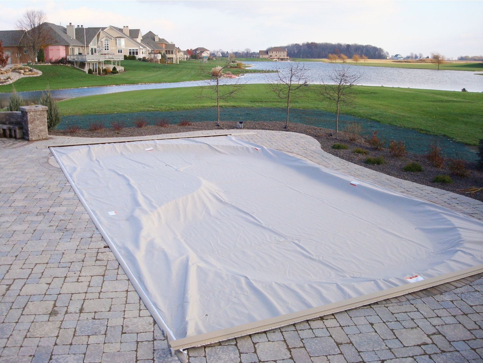 AutoGuard™ Top Track - The Pool Source