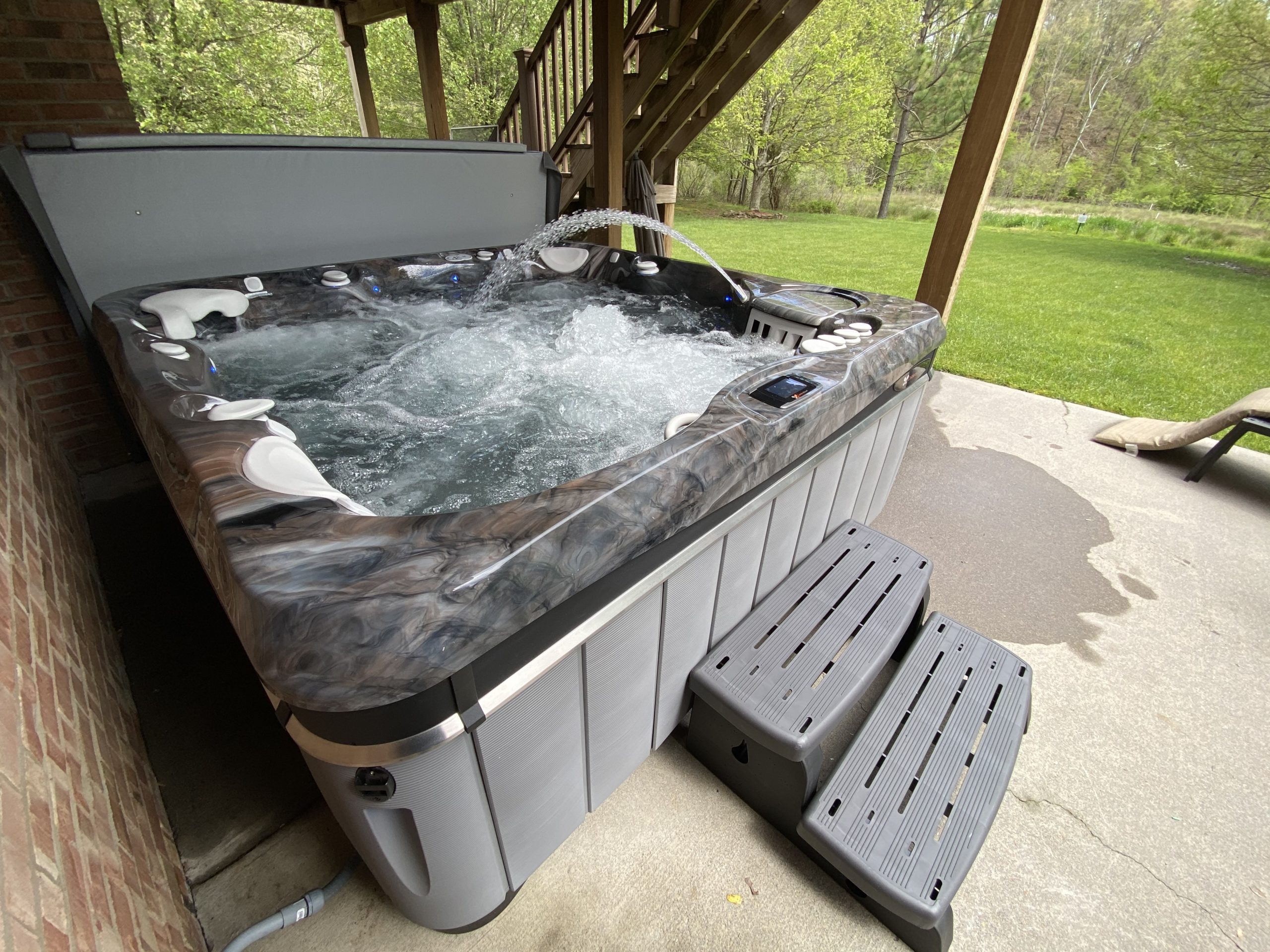 Hot Tub Installs - Southern Pools and Spas