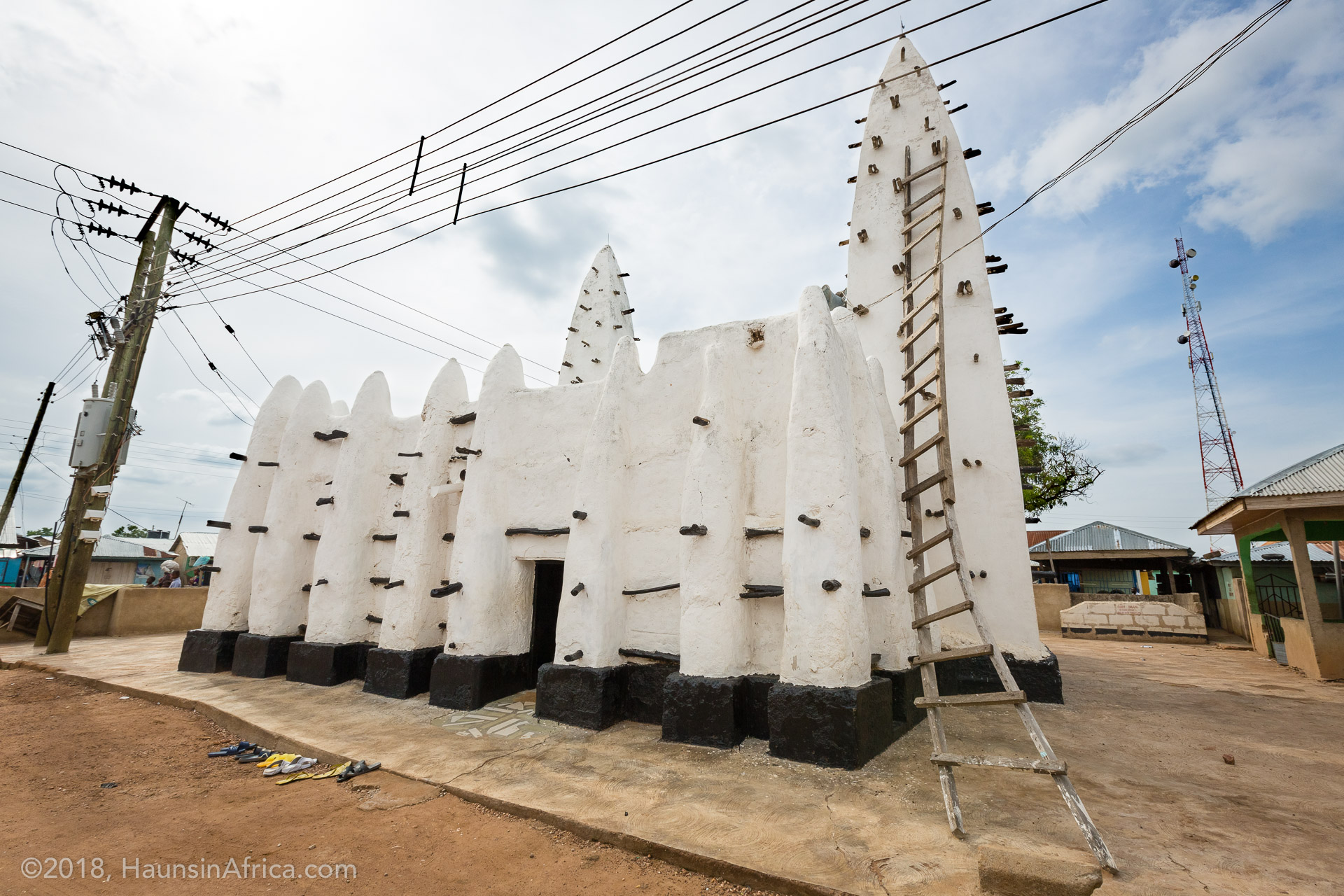 Ghana's Historic Mosques: Banda Nkwanta - The Hauns in Africa
