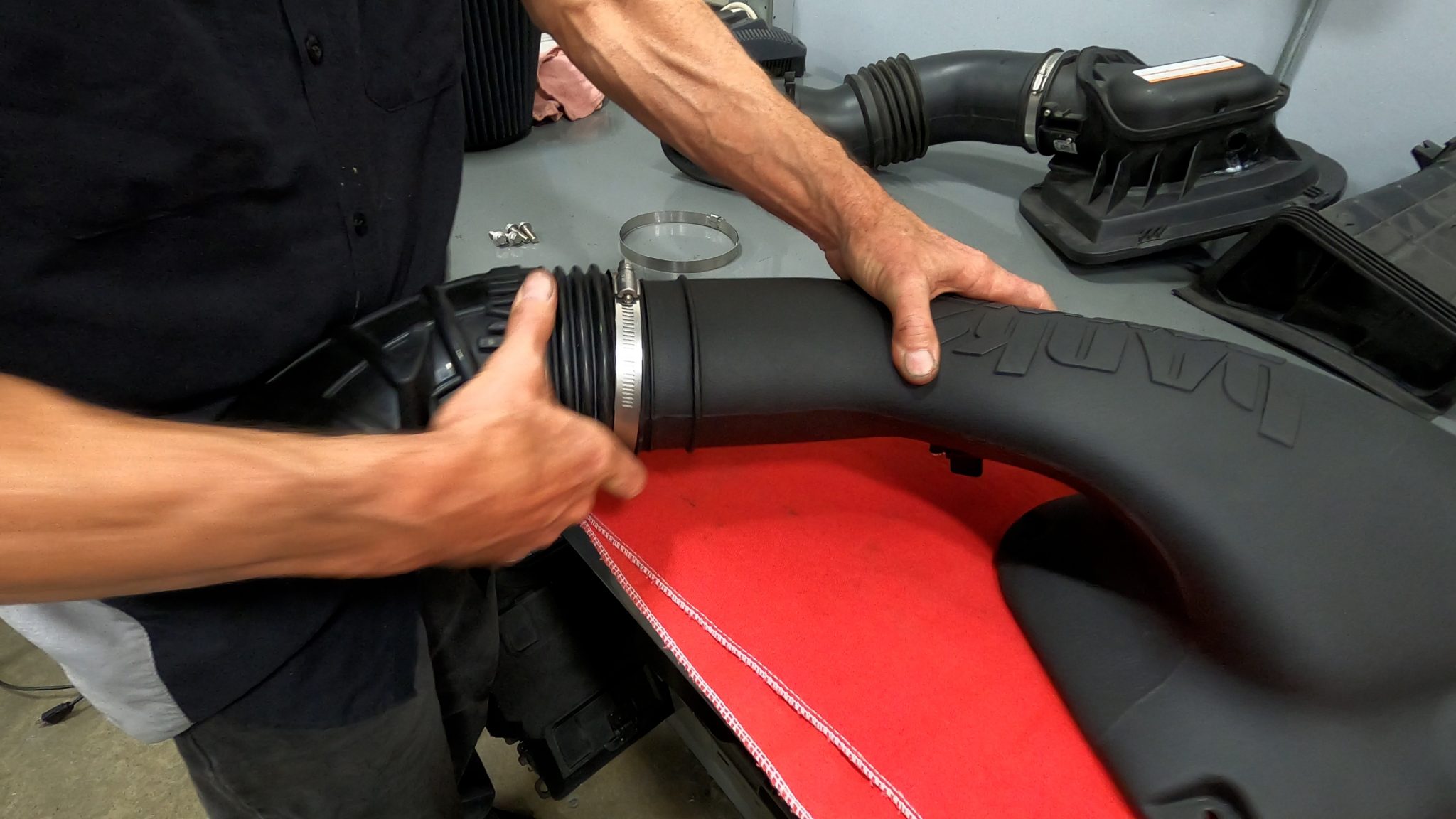 41890 Banks Ram-Air Intake for 2017-2019 Ford F250/F350/F450 6.7L Power ...