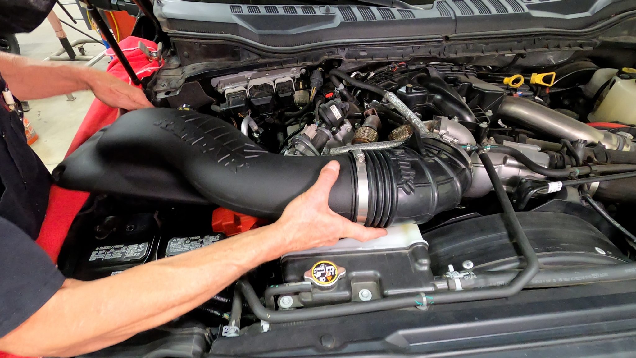 41890 Banks Ram-Air Intake for 2017-2019 Ford F250/F350/F450 6.7L Power ...