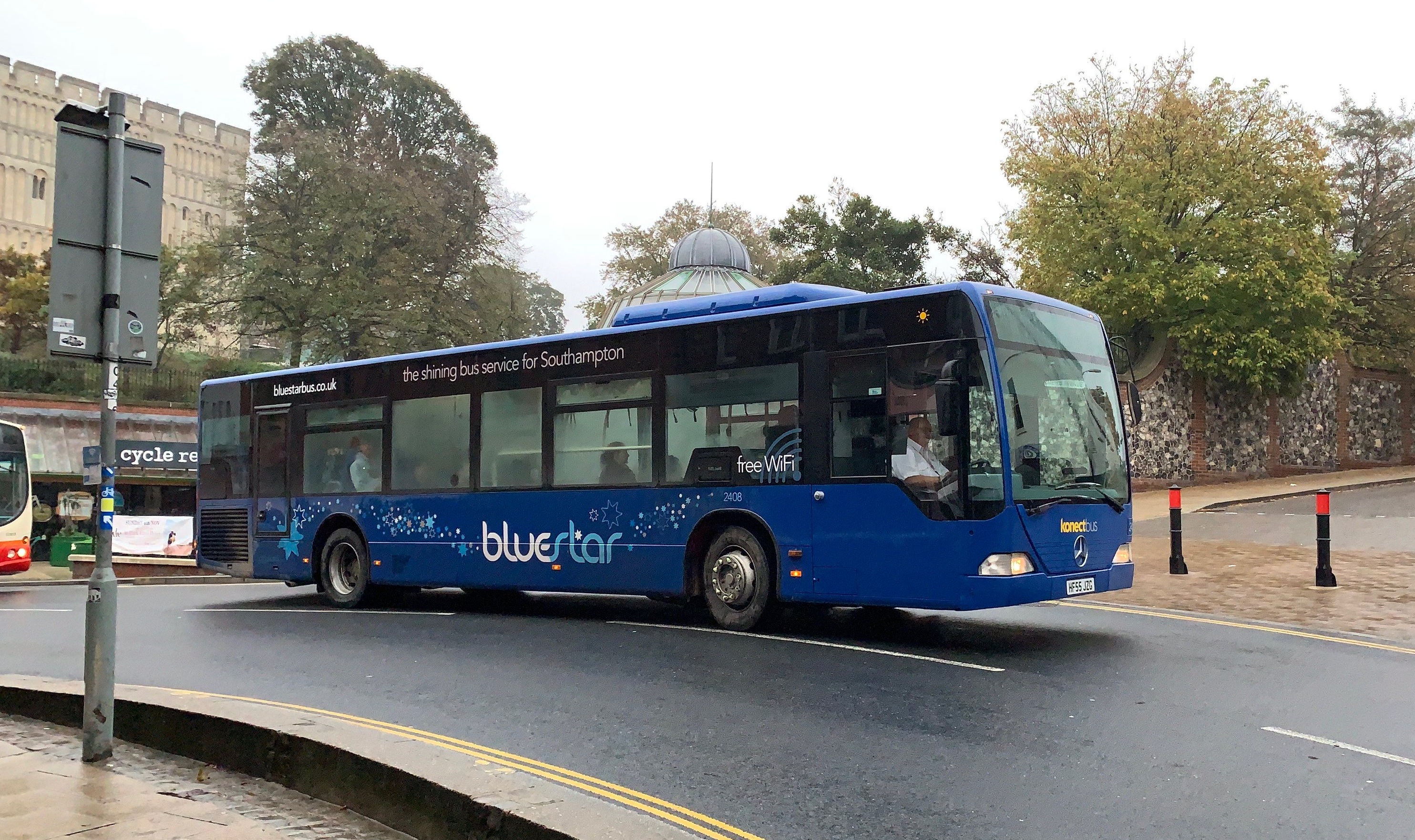 Pollution-sucking buses get fleet expansion in England | StateScoop