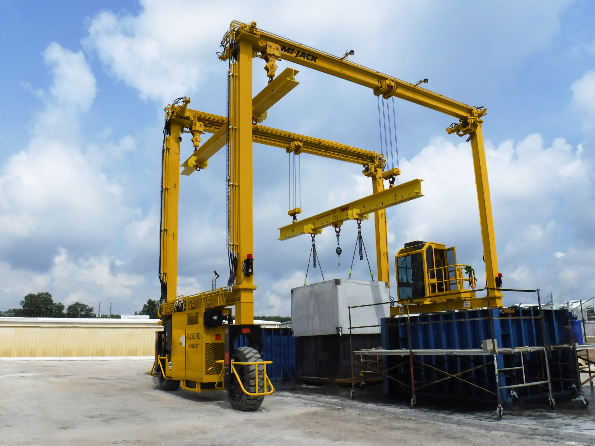 Travelift MJ30HD | Rubber Tire Gantry Crane | Mi-Jack