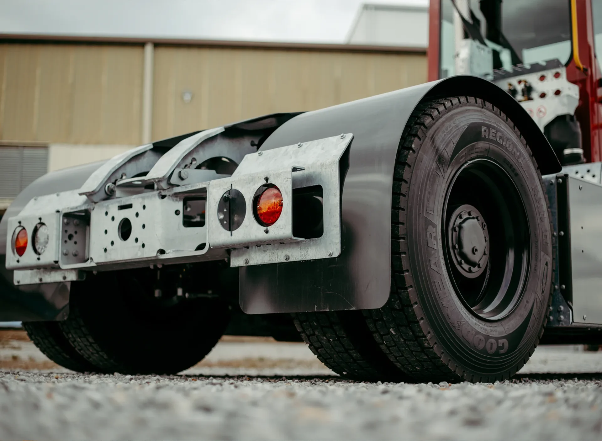 Terberg YT-223 - Mi-Jack