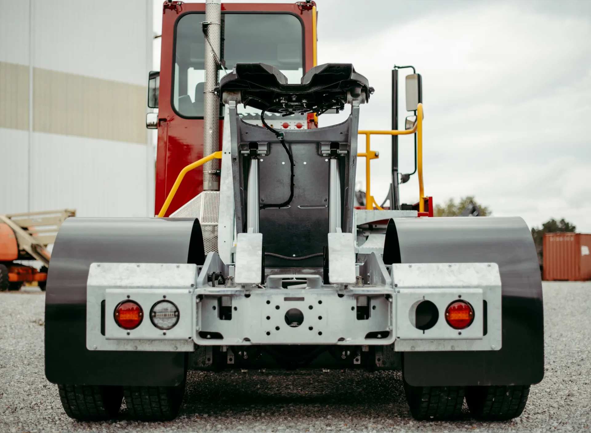 Terberg YT-223 - Mi-Jack