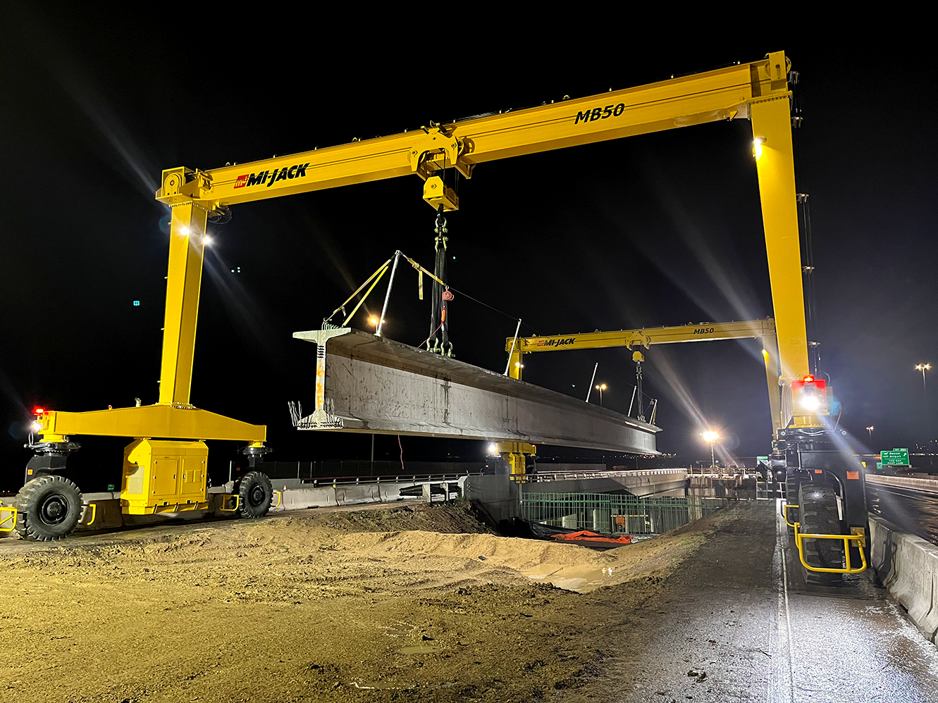 Mi-Jack's Monobeam on the Peña Boulevard Construction Project: Single ...