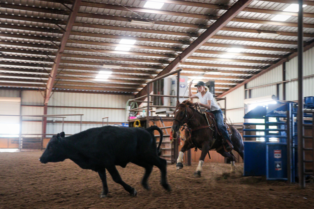 Aspen Miller Breakaway Roping Practice - The Breakaway Roping Journal