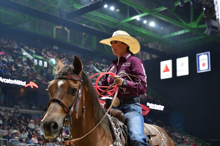 Who's Breakaway Roping at 2024 WCRA Rodeo Corpus Christi?