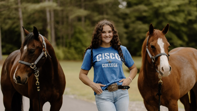 No. 1 Resistol Rookie Summer Williams Earned $10K in a Week