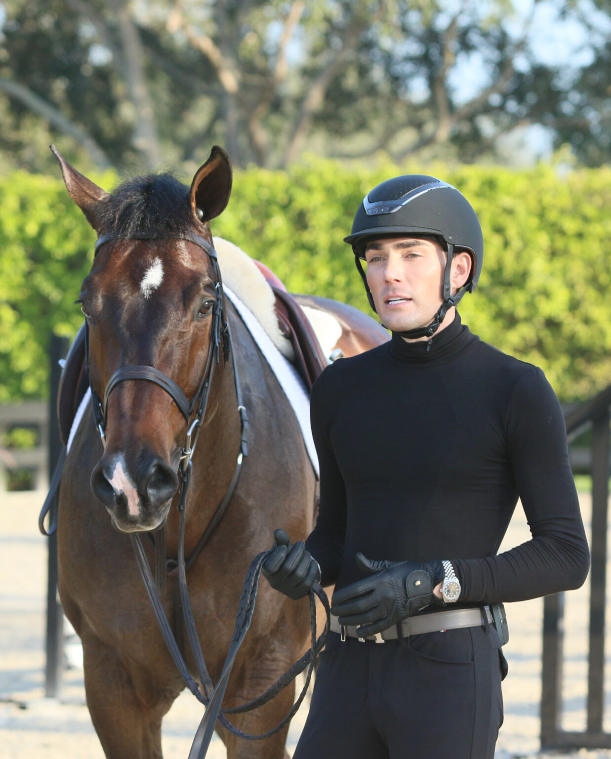 Adjust Pace and Track to Finesse Your Hunter Rounds - Practical Horseman