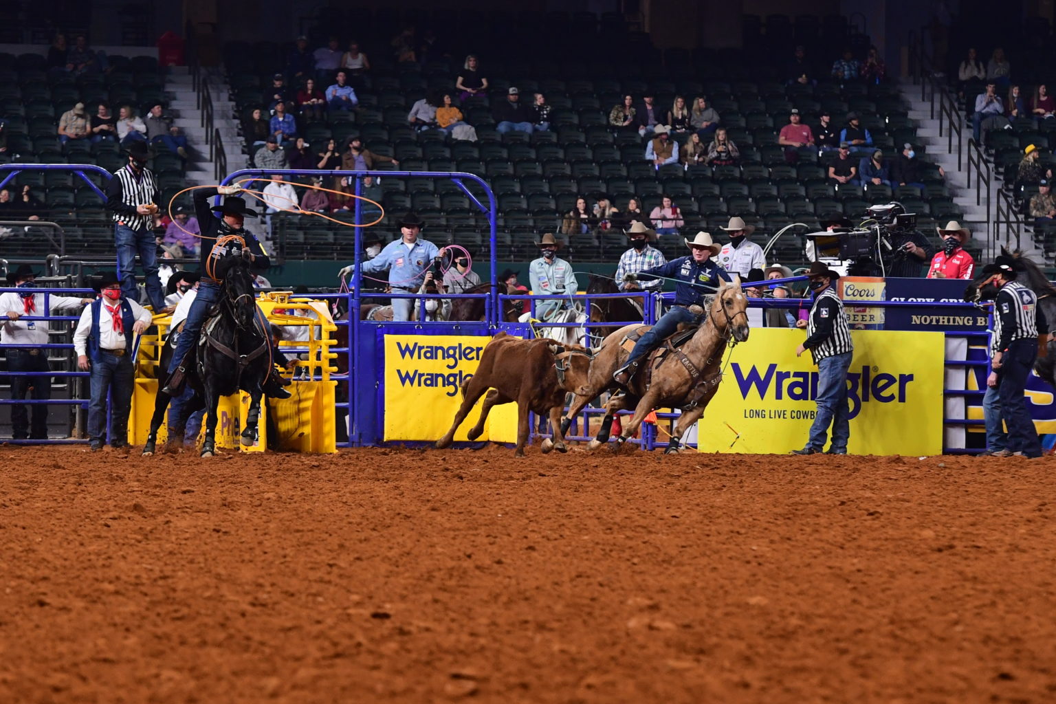 NFR Round 9: Masters and Thorp, Lovell and Eaves Split Round 9 Team Roping