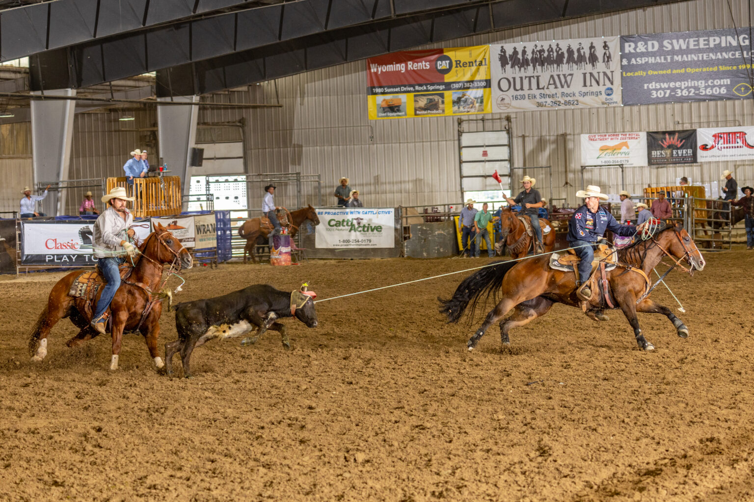 Rhen Richard and Jeremy Buhler Win Royal Crown - The Team Roping Journal
