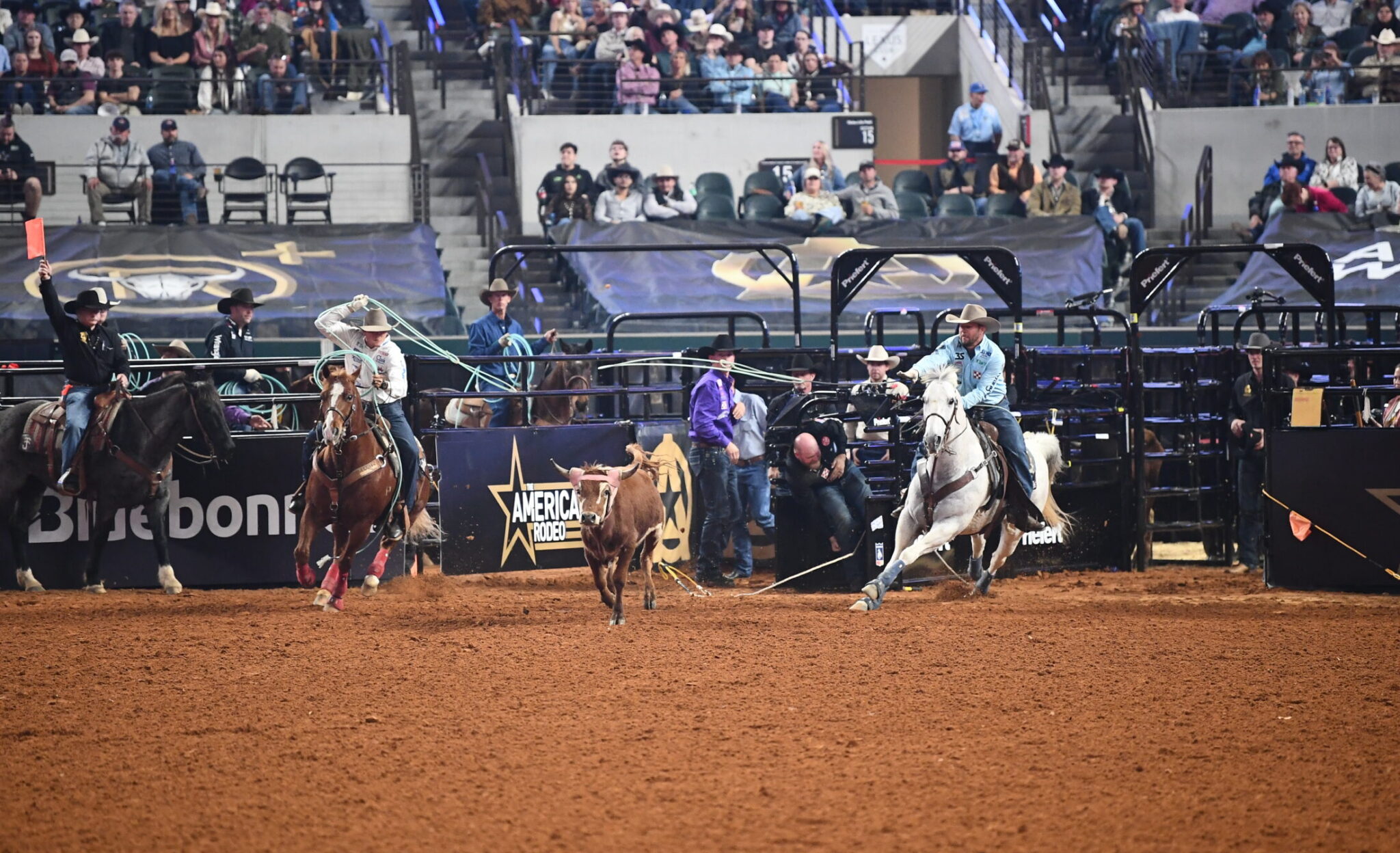 Luke Brown and Hunter Koch Win American Rodeo - The Team Roping Journal