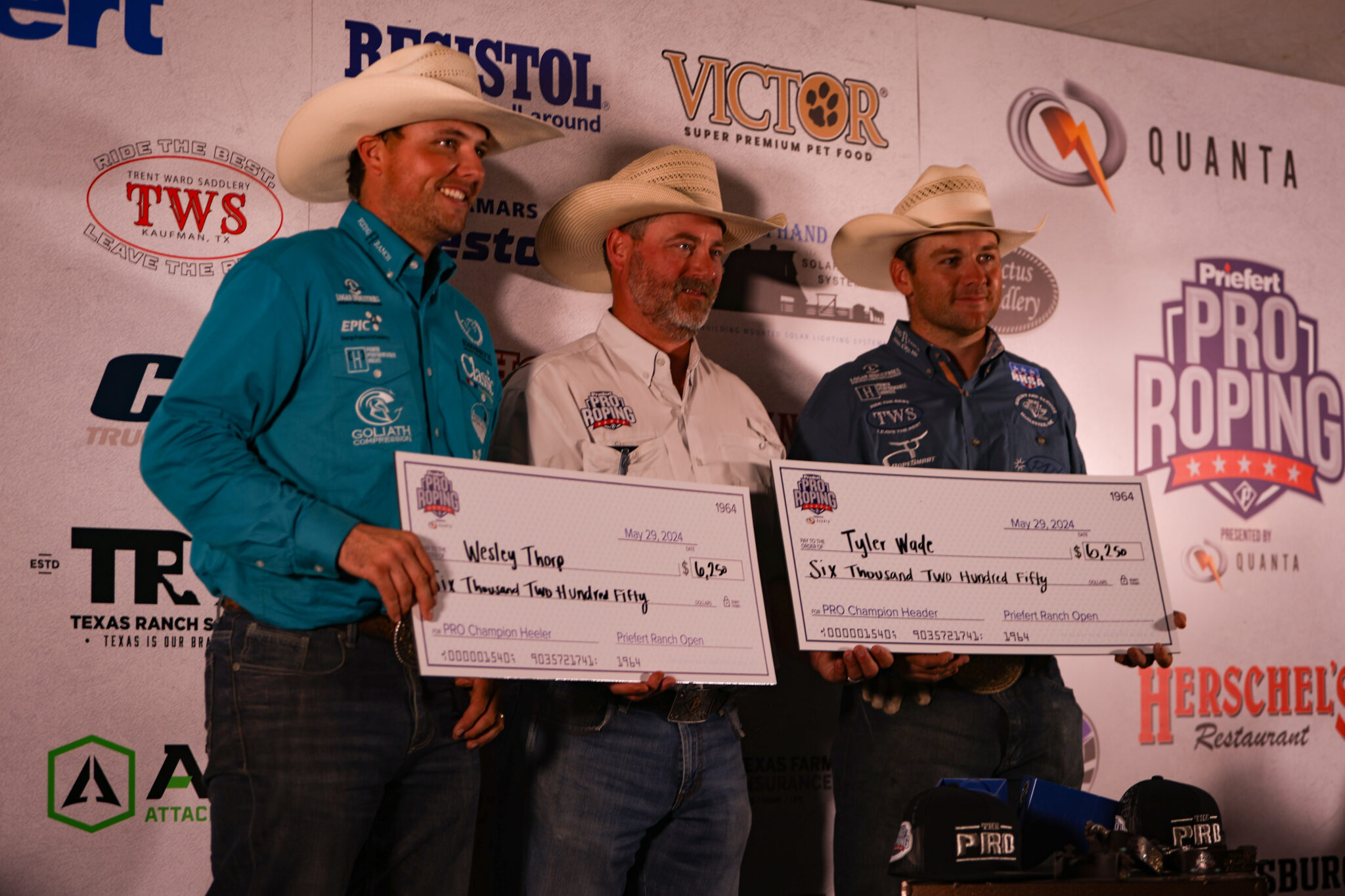 Tyler Wade Wins $40,000 Jackpotting in May 2024 - The Team Roping Journal