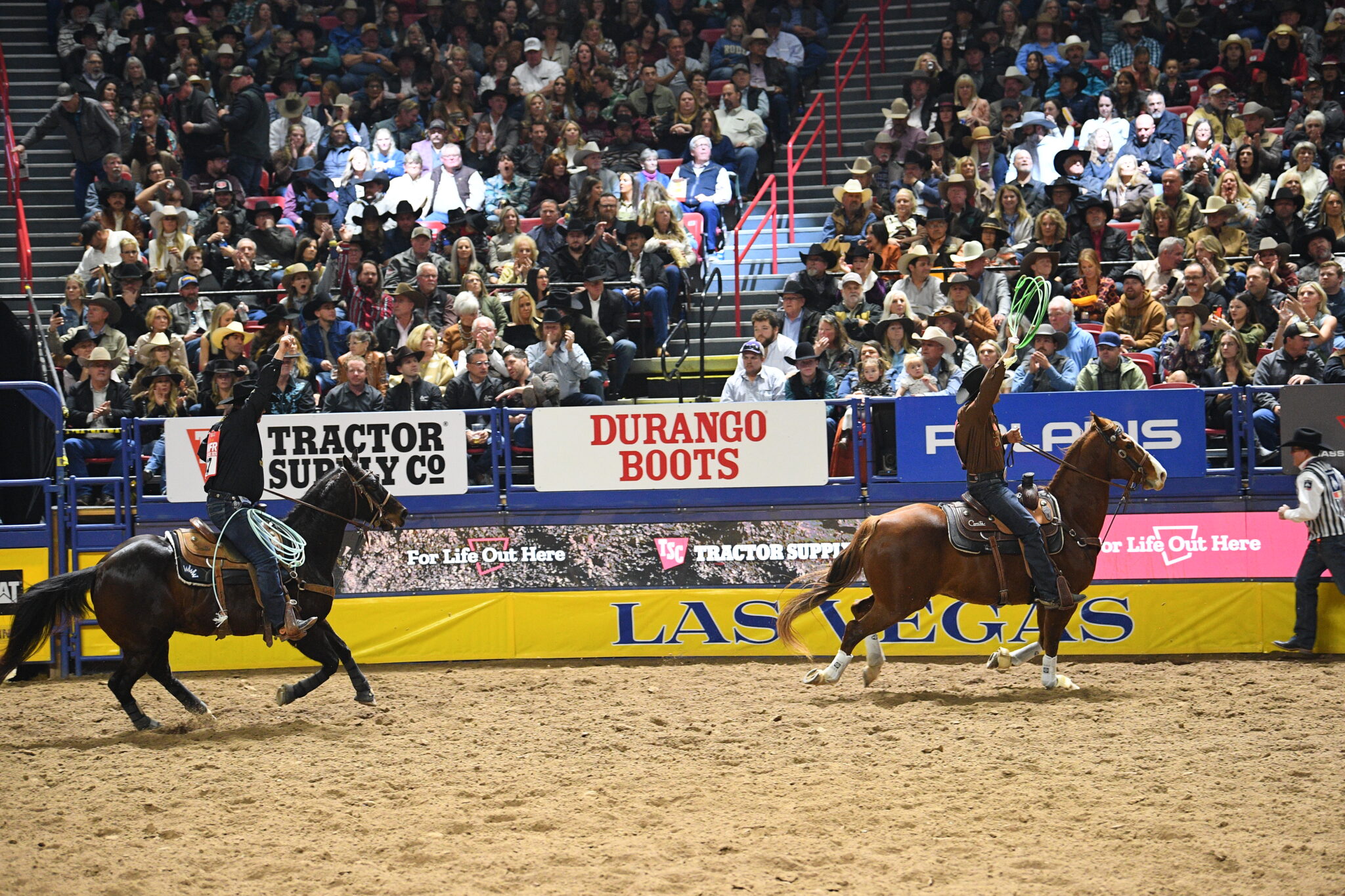 The Short Score: Tomlinson and Graves Win 2025 NFR Round 6