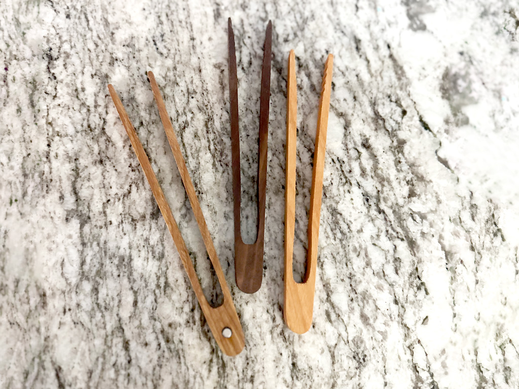 Bread Tongs – Orange Brain Shop