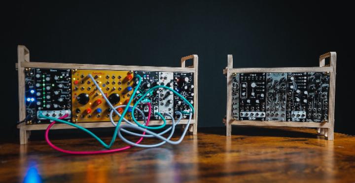 Flat-Packable Eurorack Modular Case