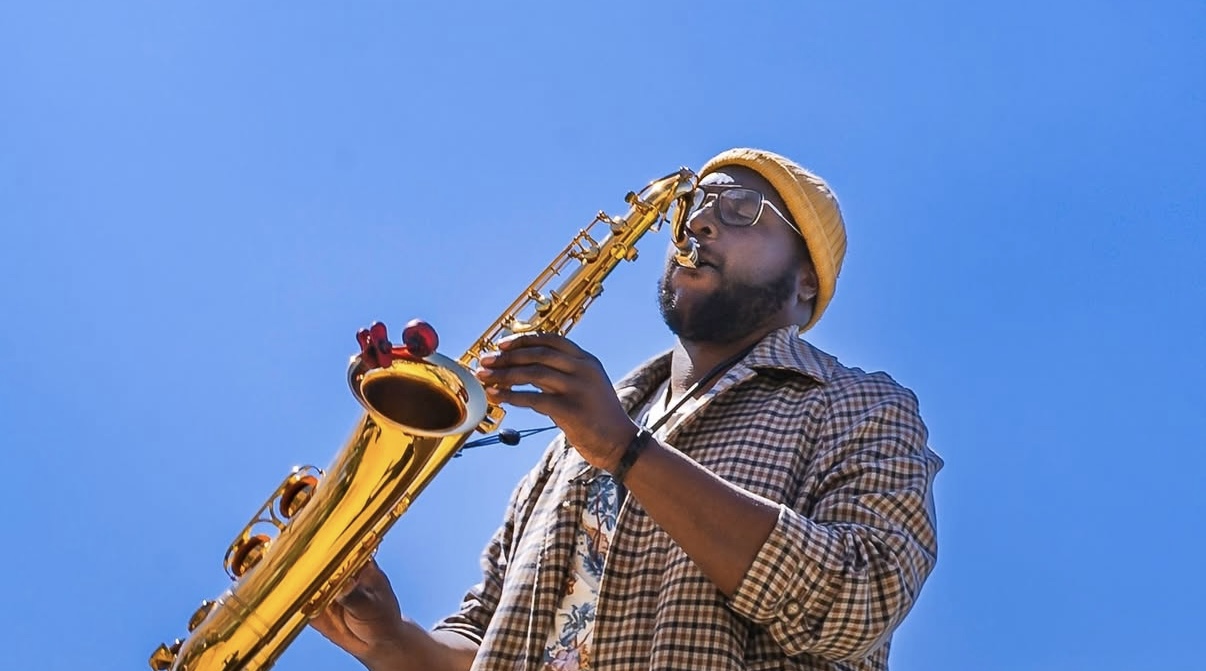 Grooves in the Grove: DeJay Sax