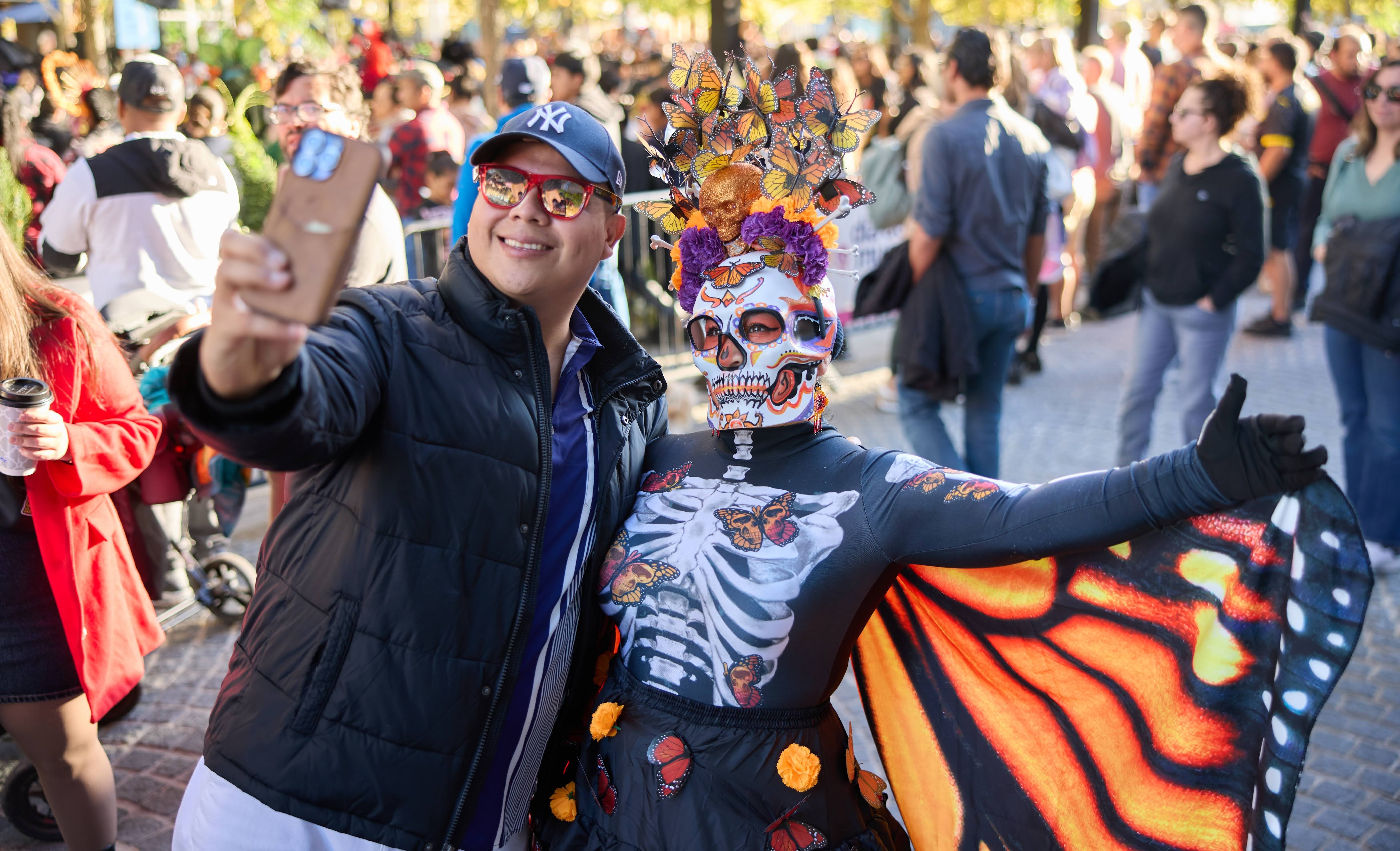 Celebración Día de los Muertos at The Wharf