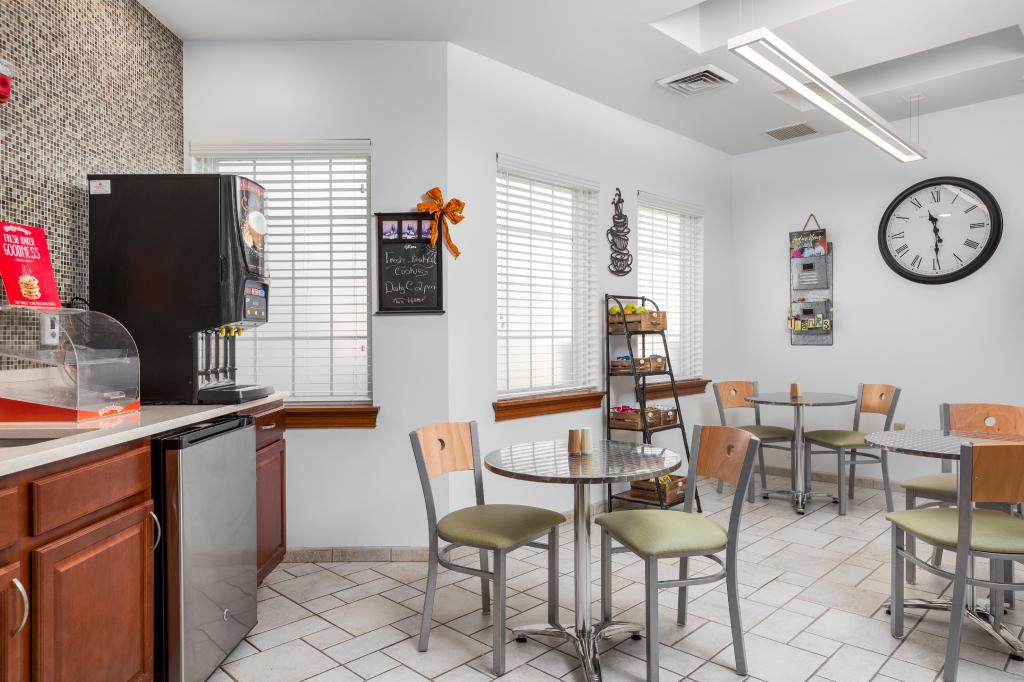 Mason Pointe Care Center Assisted Living in Chesterfield, MO