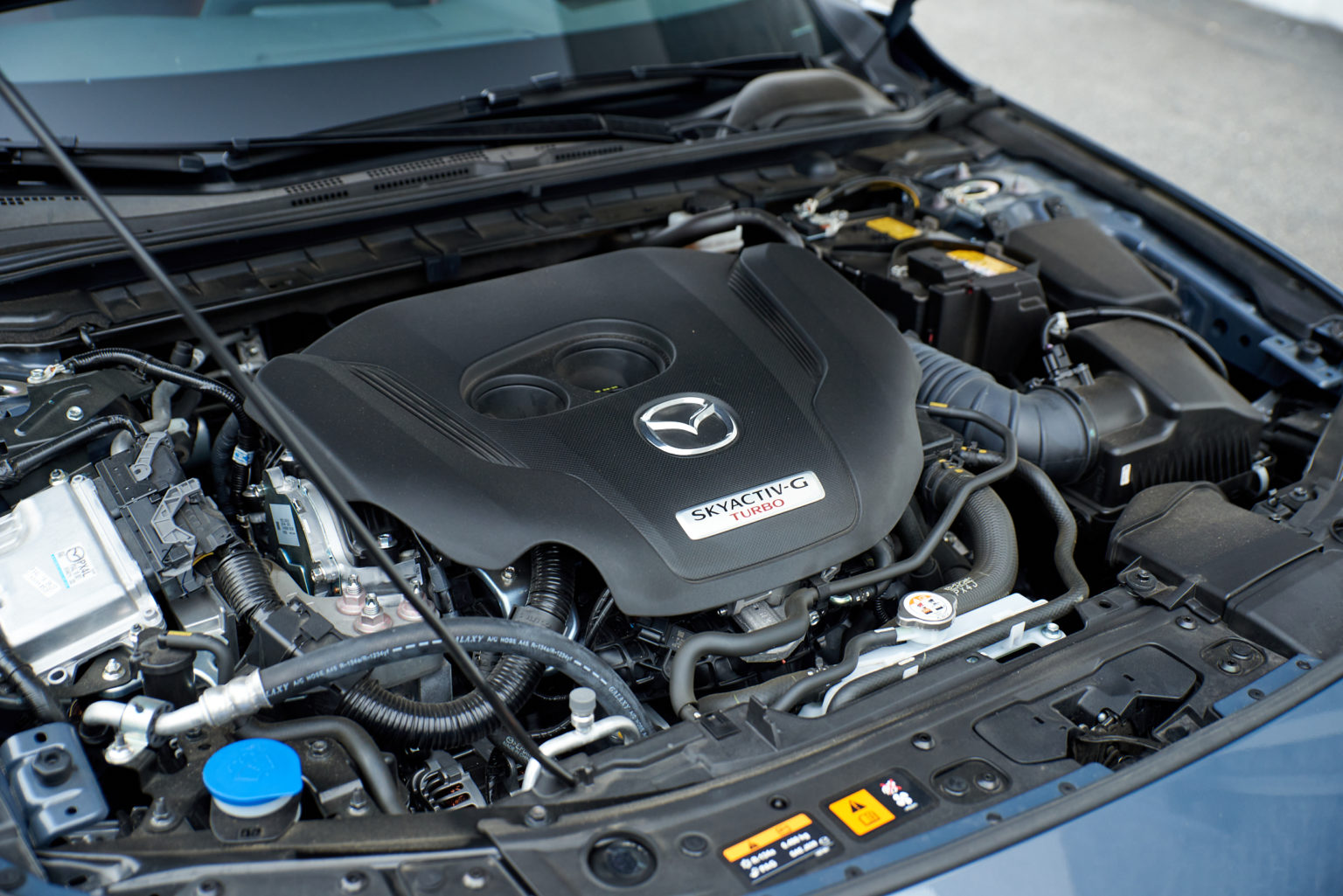 2021 m. „Mazda3 2.5 Turbo Hatchback“: ne visai karštas liukas