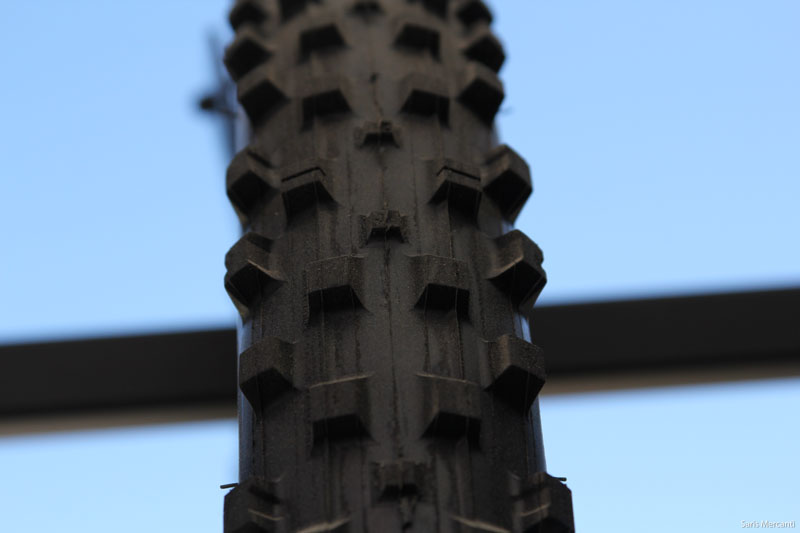 SOC14: Onza Introduces New Citius DH Tire, Plus Tanwalls to Class up ...
