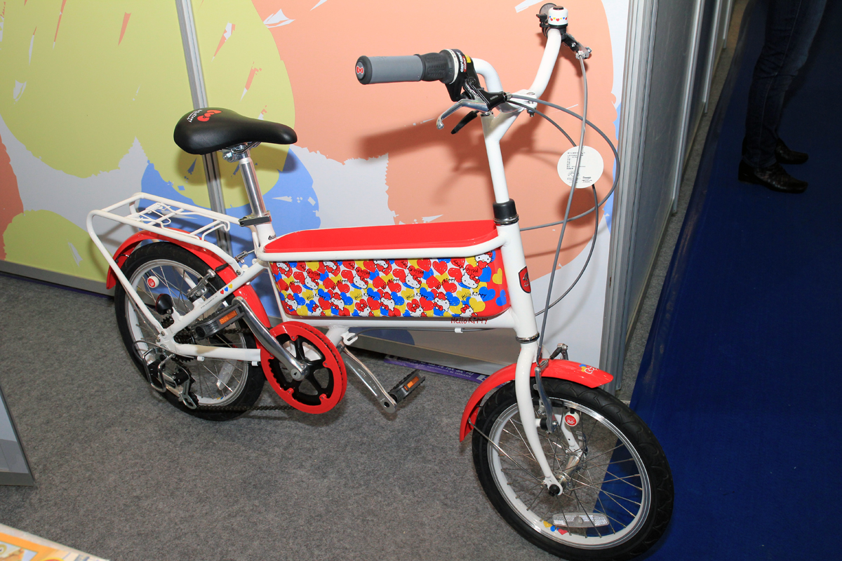 Taipei Show Randoms Pt. 2 - Huge Gallery of the Interesting, Crazy, and ...