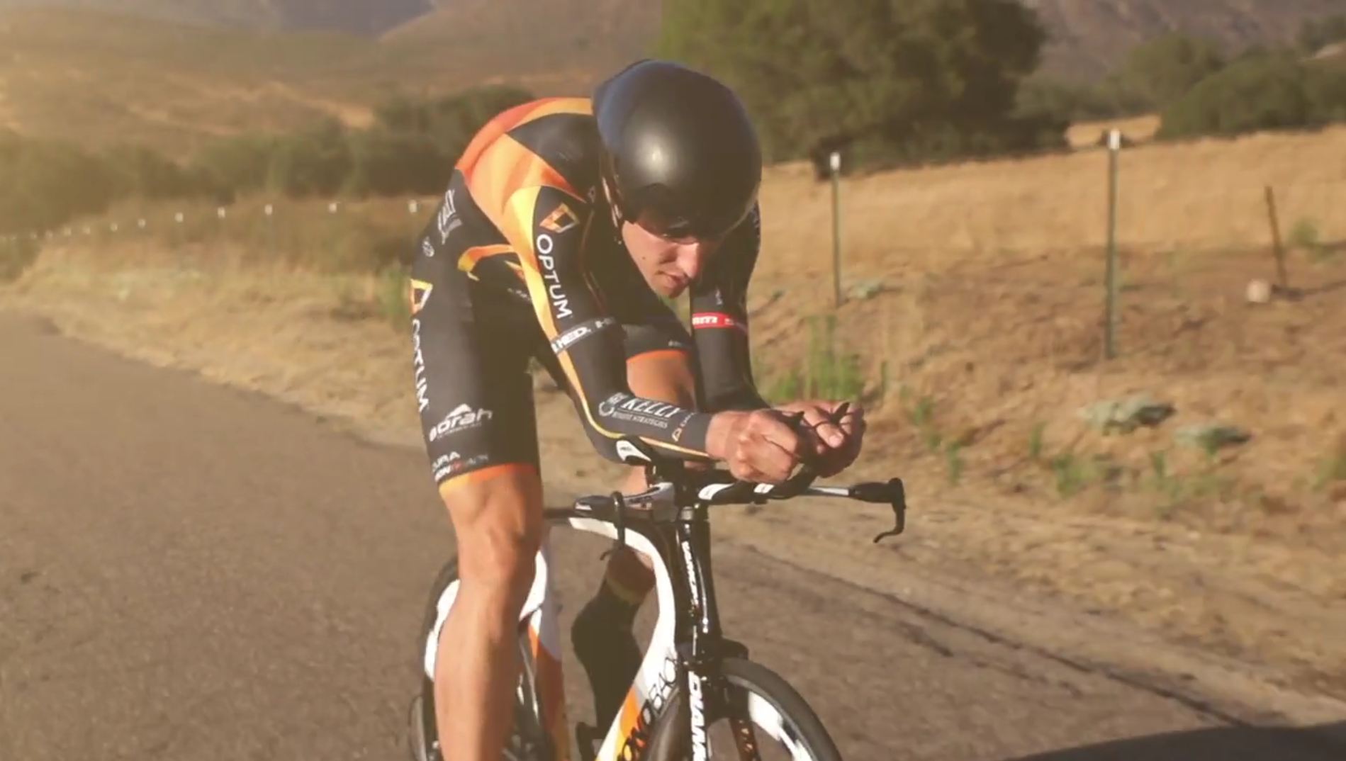 Diamondback Teases Amazing New Serios Triathlon Bike, Big Unveiling Set ...