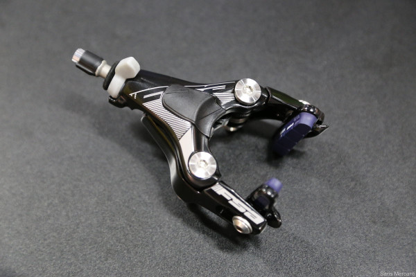 IB14: New Aero Road Direct Mount Brakes and Triathlon Hydration System ...