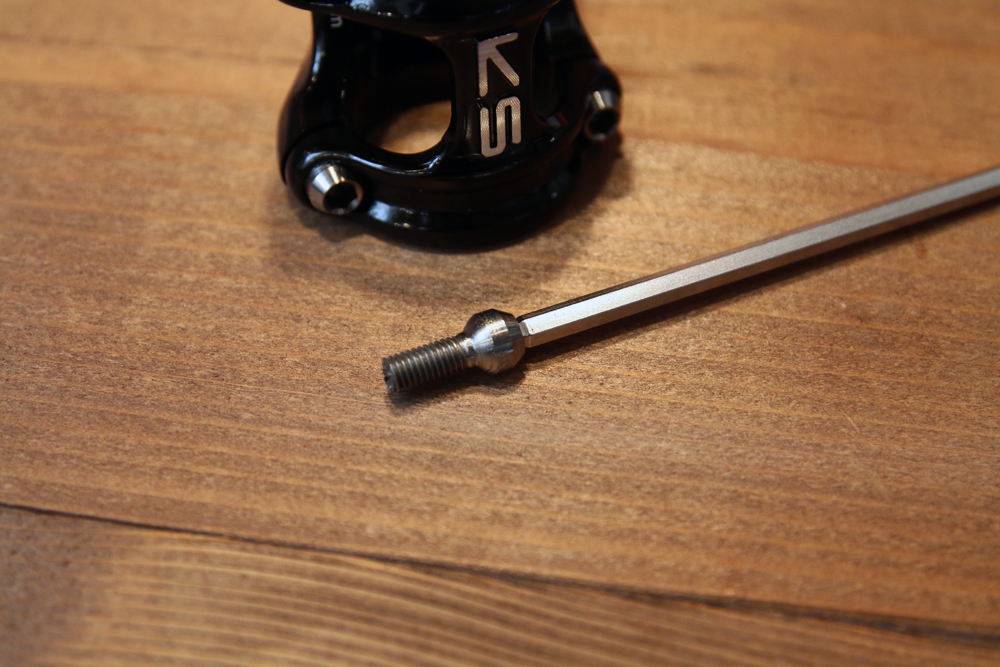 EB14: KS LEV Ci Carbon XC Dropper Post Debuts, Plus New Bars, Stems ...