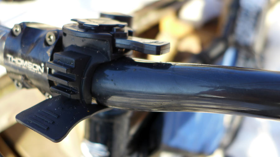 Review: Rokform Case Mounts Your iPhone Or Galaxy To Your Handlebars ...