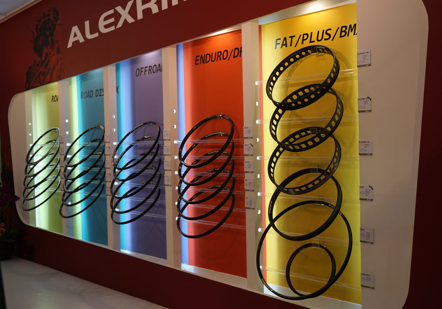 TPE15: A-Class adds disc brake road, CX wheels; Alex Rims goes wide for ...