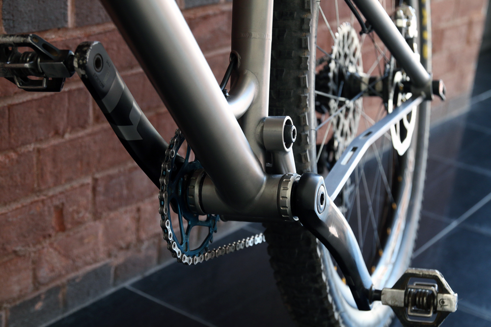 NAHBS 2015: DEAN Titanium Builds a Handmade Enduro Bike Prototype ...