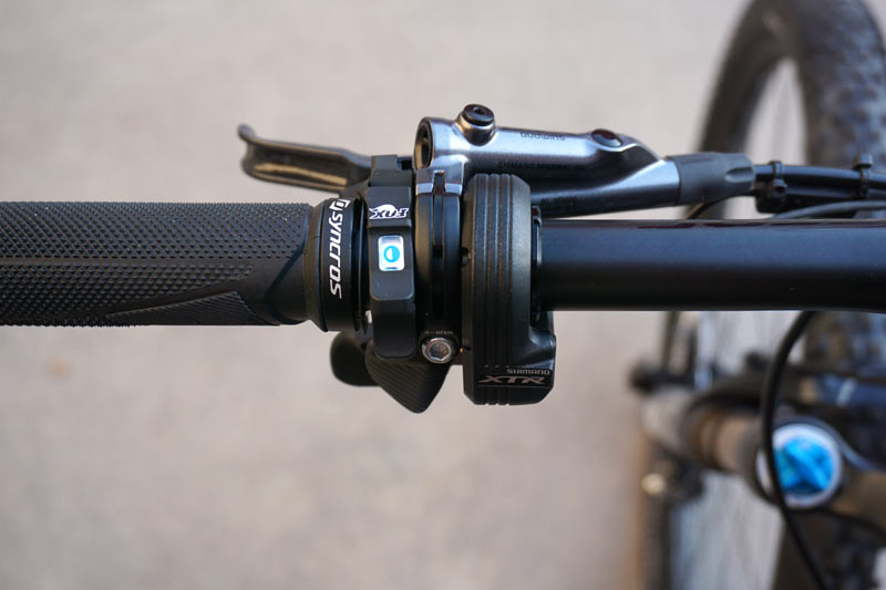 Scott Spark 700 Ultimate Di2 makes everything electronic, then wires ...