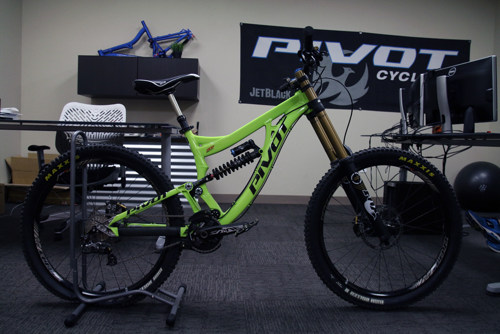 Factory Tour: Pivot Turns out Prototypes and Assembled Bikes in Tempe ...