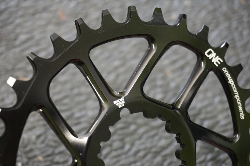 OneUp Components spins out complete N/W Traction Ring oval chainring ...