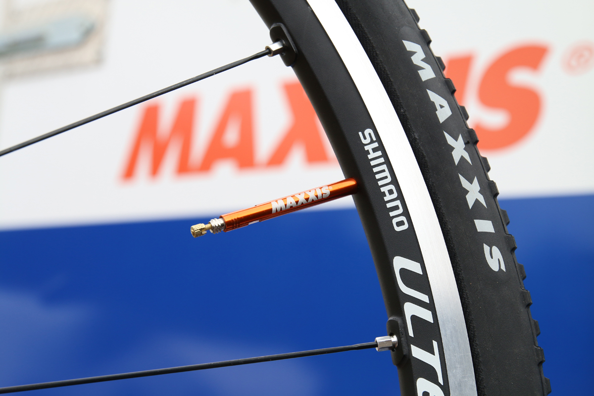 Spotted: Prototype Maxxis Raze Tubular Cyclocross Tire - Bikerumor
